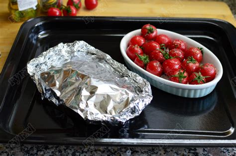 锡纸有没有正反面烘烤食物应该用锡纸的哪一面