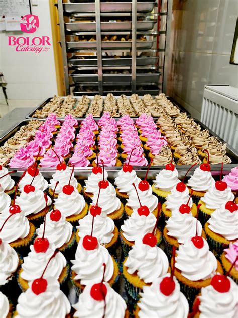 Bolor Catering Хүүхдийн үсний найрны амттангууд бэлэн