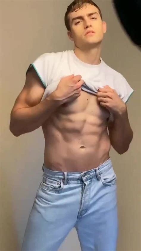 The Modeling Life Kyle Lindey GaybabesTube