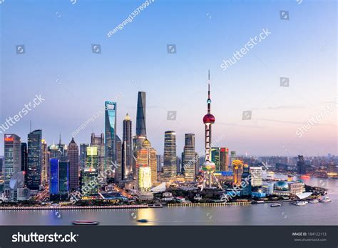 34 430 浦东 图片库存照片和矢量图 Shutterstock