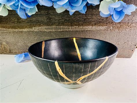 Kintsugi Bowl Kintsugi Black Bowl Kintsugi Pottery Minimalist Home