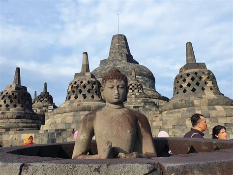 4d3n with 1 night manohara borobudur 2 nights yogyakarta