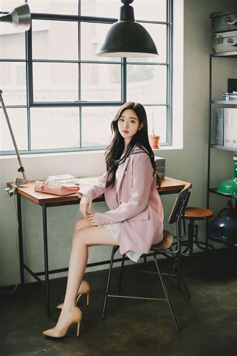 여성의류 쇼핑몰 밀크코코아 피팅 모델 최윤지님 아시아 모델 패션 사설 여자 패션