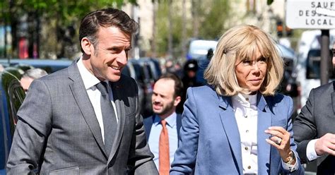 Brigitte Et Emmanuel Macron En Famille Leur Soirée Haute En Couleur