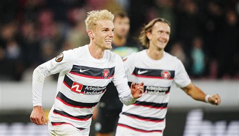 Lazio Awaiting Arrival Of Isaksen In Rome Football Italia