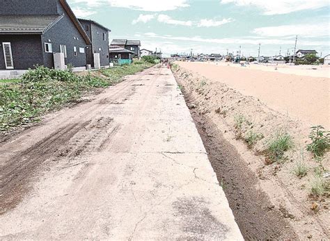 旧海軍大社基地遺跡群の発掘調査現地説明会に参加して〈松本 岩雄〉 戦争の痕跡 保存、活用を 山陰中央新報デジタル