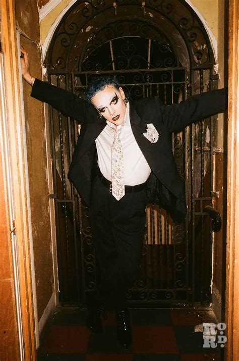 ‘whoretographer Poppy Pray Snaps The Bgwmc Tower Hamlets Slice