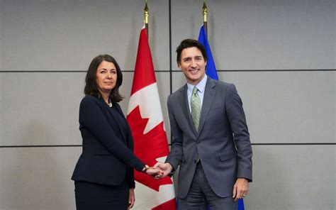 Awkward Handshake Smith Distrusts Trudeau Citynews Edmonton
