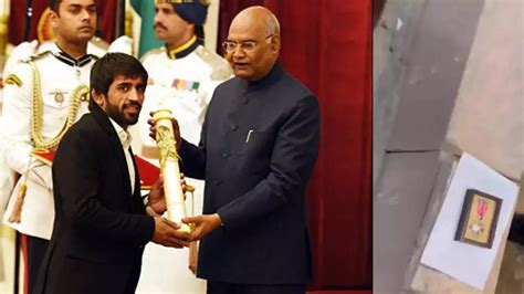 नई दिल्ली ओलंपिक विजेता बजरंग पुनिया ने पद्मश्री लौटाया Journalist Cafe