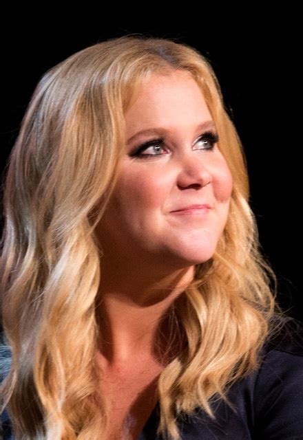 Amy Schumer Live From The Apollo On Hbo Tv Show Episodes Reviews And List Sidereel