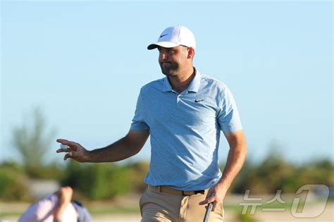 세계랭킹 1위 셰플러 오른손 부상으로 2025시즌 개막전 결장