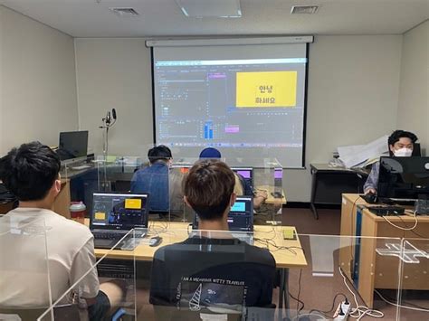 안양시만안청소년수련관 202168화 오늘 오후 6시부터 8시까지 1층 미디어실에서는 1인