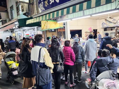 台南美食阿鳳浮水虱目魚羹保安路老字號美食只賣一種東西熱賣超過60年吃得到魚肉的虱目魚羹 ANIKO 艾妮可美味人生