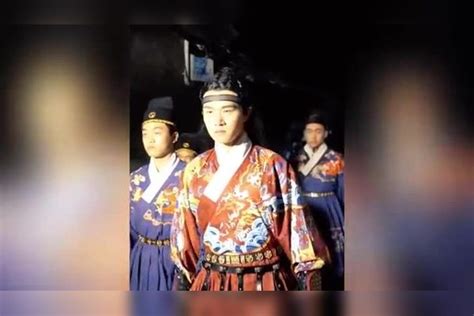 盘点人类高质量变装名场面，视觉超震撼，网友直呼：根本看不过瘾场面盘点视觉