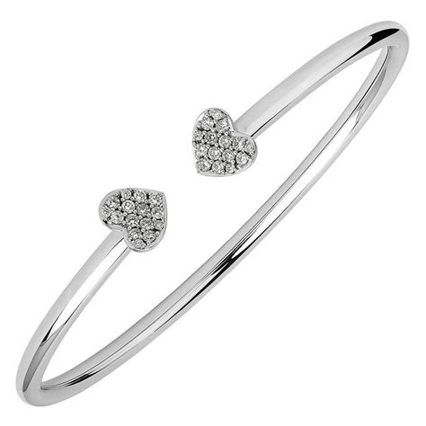 18 Karat Hearts White Gold Bracelet Bangle With Vs Gh Diamonds For Sale