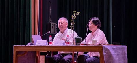 主题教育盛世修典总导演王伟平女士总撰稿范捷平教授同台共讲国宝故事 浙江外国语西方语言文化学院