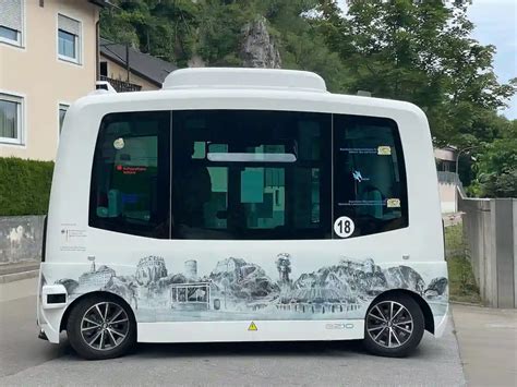Car Object Detection How Deep Learning Powers Self Driving Cars