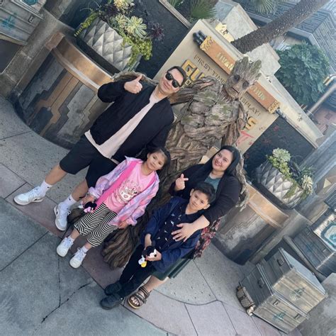 Chae Won Cha Bobby Andrews And Bienne Cos Love Story Facebook