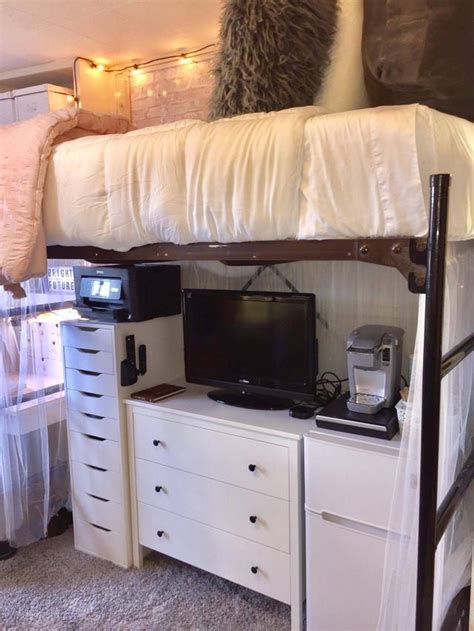 15 Incredible Dorm Room Makeovers That Will Make You Want To Go Back To