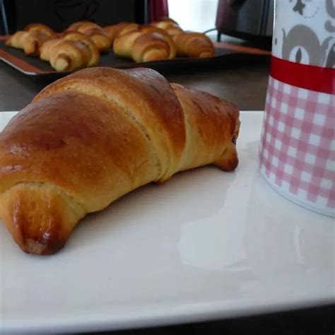 Croissants briochés au Nutella pour 16 croissants Recette i Cook in
