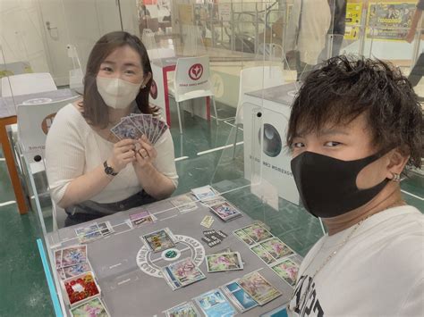 ポケップルch On Twitter 久々のデートにも関わらずポケセンでカードバトルを繰り広げる2人笑
