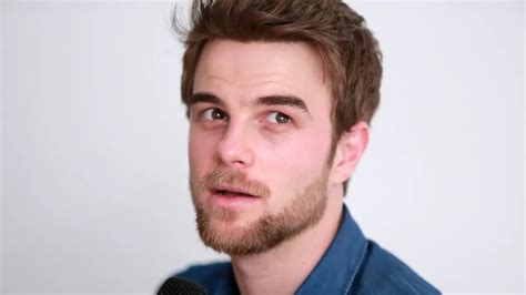 אגם ברגר נפגשה עם נתניאל בוזוליק את השראה צפו וואלה סלבס