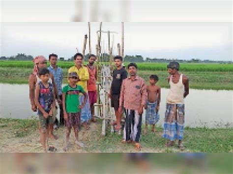 Demand To Build A Bridge In Gauria Dhar The Support Of Bamboo Bridge