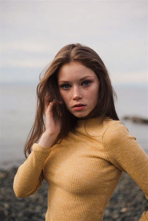 Lily Ana Alexander Social Media 01162018 • Celebmafia
