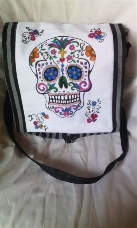 Bolso Pintado A Mano Sobre Lona Manualidades Pintura En Tela Bolso
