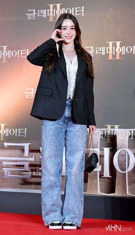 김짤닷컴 다샤 타란 해맑은 미소