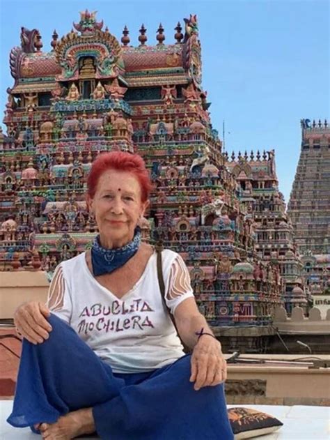 Nonna Backpacker A 84 Anni Soggiorna In Ostelli E Viaggia In Giro Per