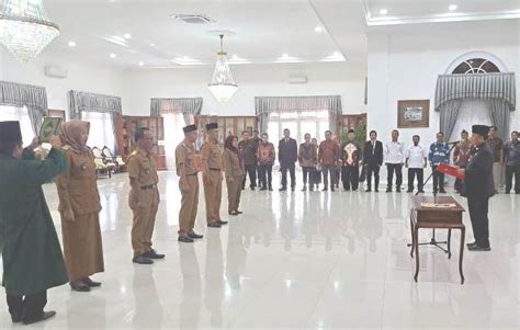 Pj Bupati Minta Lima Pj Kades Baru Jangan Memalukan Kabupaten Sumedang