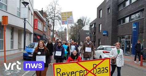 200 Mensen Houden Protestmars Tegen Fusie Van Zwijndrecht Met Beveren
