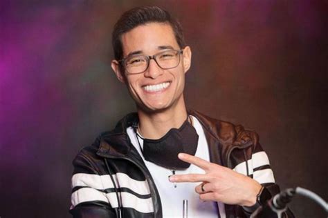 Grammy 2022 Cadena Internacional Cnn Resalta La Música Del Peruano