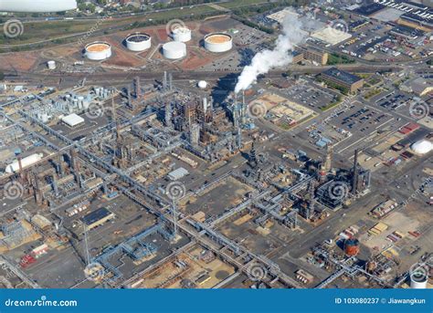 Bayway Refinery In Elizabeth New Jersey Usa Stock Image Image Of