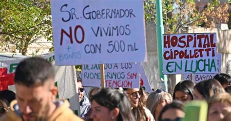 Protestas En Hospitales De Río Negro Qué Pasa En Roca Viedma