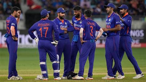Odi Wc आधी टीम चोटिल आउट ऑफ फॉर्म कई स्टार बल्लेबाज ऐसे कैसे साकार