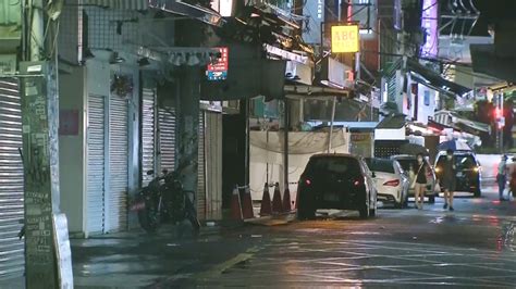 新冠病毒肆虐民众不敢出门，台北市三大商圈店租大跳水凤凰网视频凤凰网