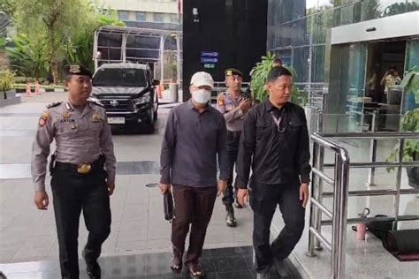 Profil Gubernur Bengkulu Rohidin Mersyah Cagub Petahana Kini Diciduk KPK