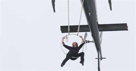 Niagara Falls: Erendira Wallenda Hangs From Teeth | TIME