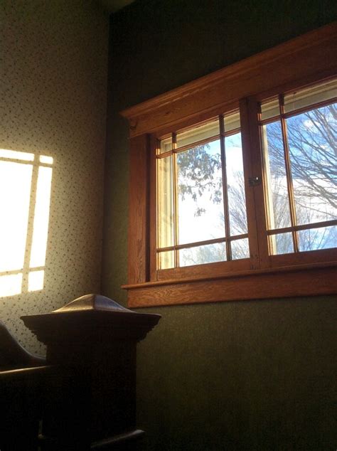 Leafy Vine Pattern Wallpaper For Staircase Landing