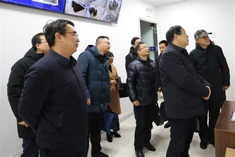 省档案馆副馆长刘晓春一行来校开展“湖北省示范数字档案馆”测评 湖北汽车工业学院新闻网