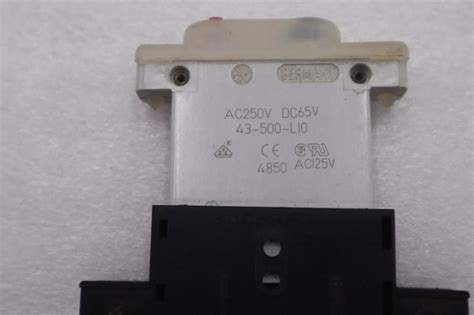 E T A Magnetics Circuit Breaker Ac250v Dc65v 43 500 L10 K 2204 For
