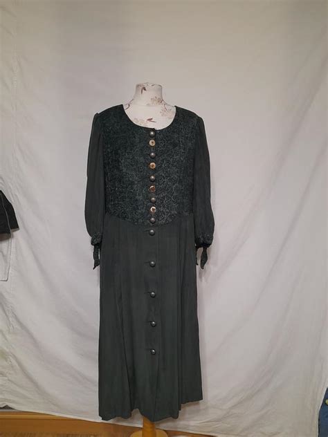 Вінтажна сукня — ціна 500 грн у каталозі Довгі сукні Купити жіночі речі