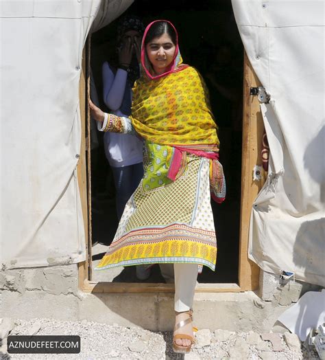 Malala Yousafzai Feet Aznudefeet