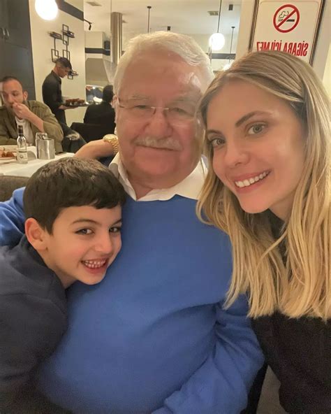 Eda Ece Kimdir babeu Kilosu Sevgilisi Kim Burcu Ne Kaç Yaşında