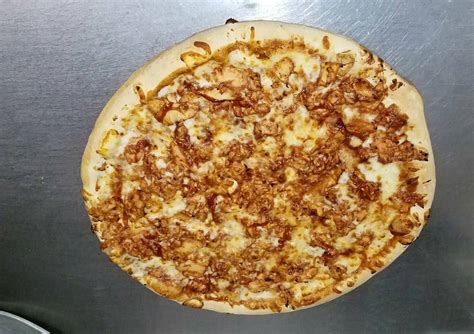 Tom E Toes Pizza Restaurant 5 River Rd Wilton Ct 06897 Usa