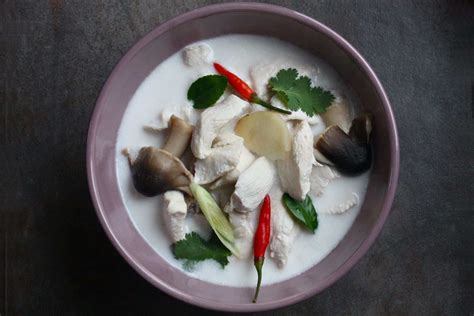 Gak Cuma Tom Yam 10 Makanan Khas Thailand Yang Wajib Dicoba Dailysia
