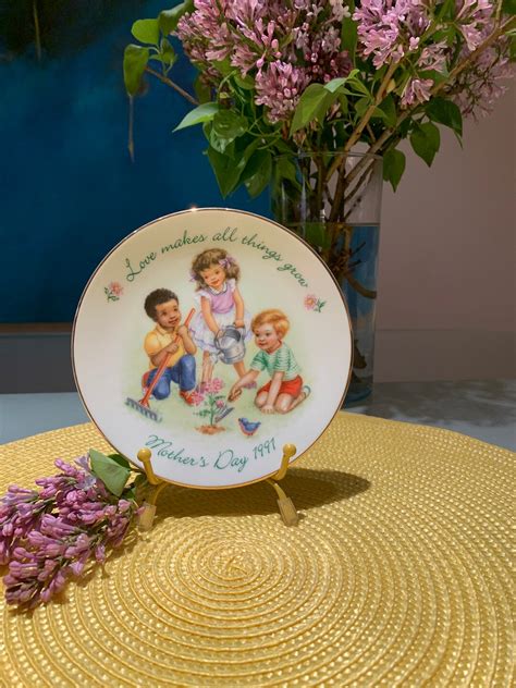 Vintage Avon Mother S Day Collectible Plate Love Makes All Things Grow Mothers Day Etsy