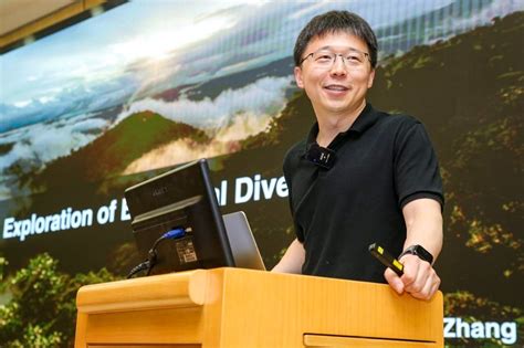 Star Us Gene Editing Scientist Zhang Feng Pays Rare Visit To Chinas Top University South